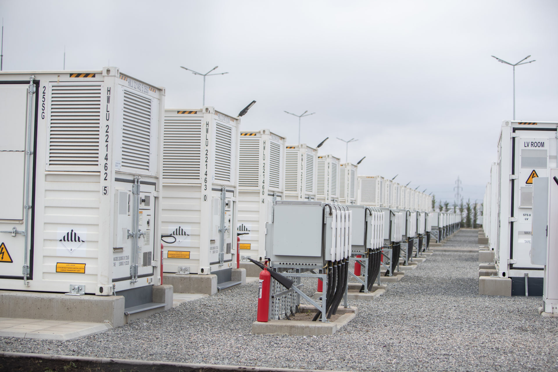 Nova Power & Gas inaugurates Romania’s largest battery energy storage ...